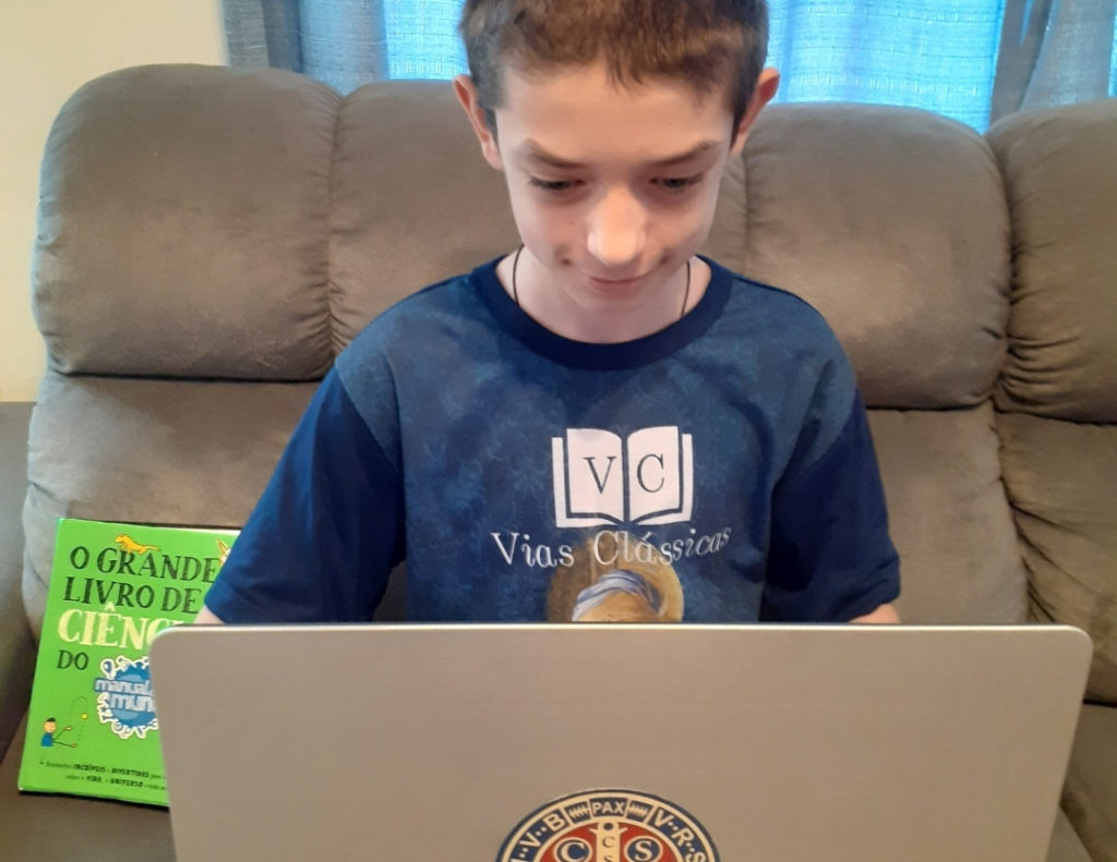 Química: fundamentos e definições | Michael Hellmann | Sapiência